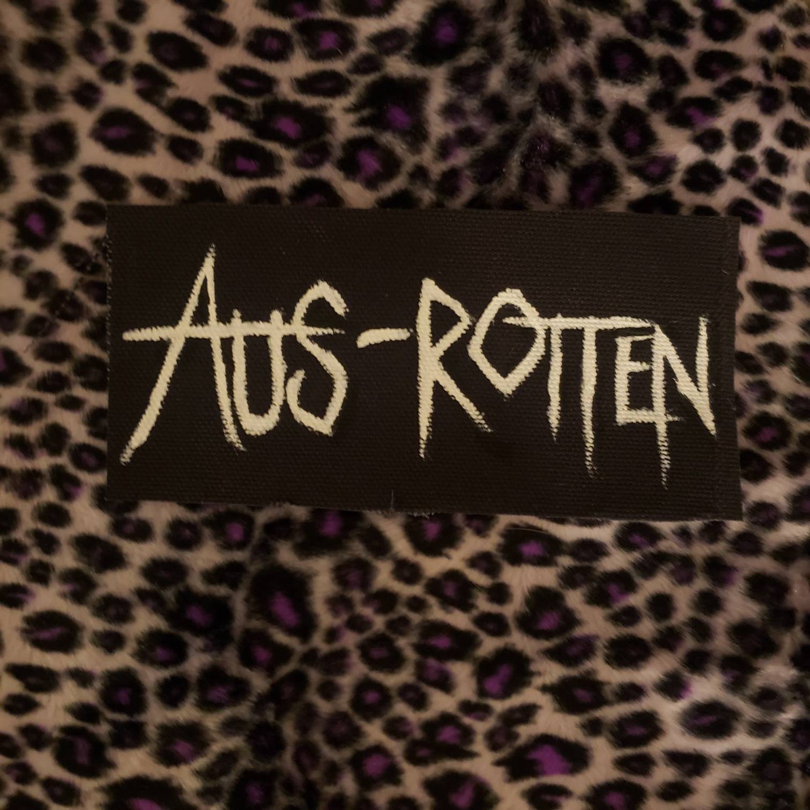 Aus-rotten DIY patch | Etsy