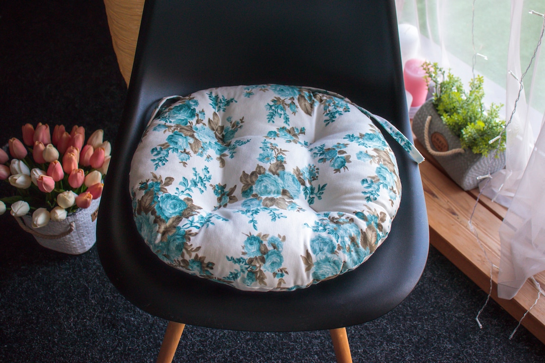 Handmade Round Chair Cushion: Cottage Style Chair Pad Patio Decor - Etsy