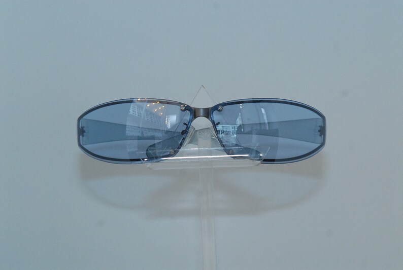 Coco Lunettes Gwen Gallagher Eye-wear; Protective Curved Metallic Face ...