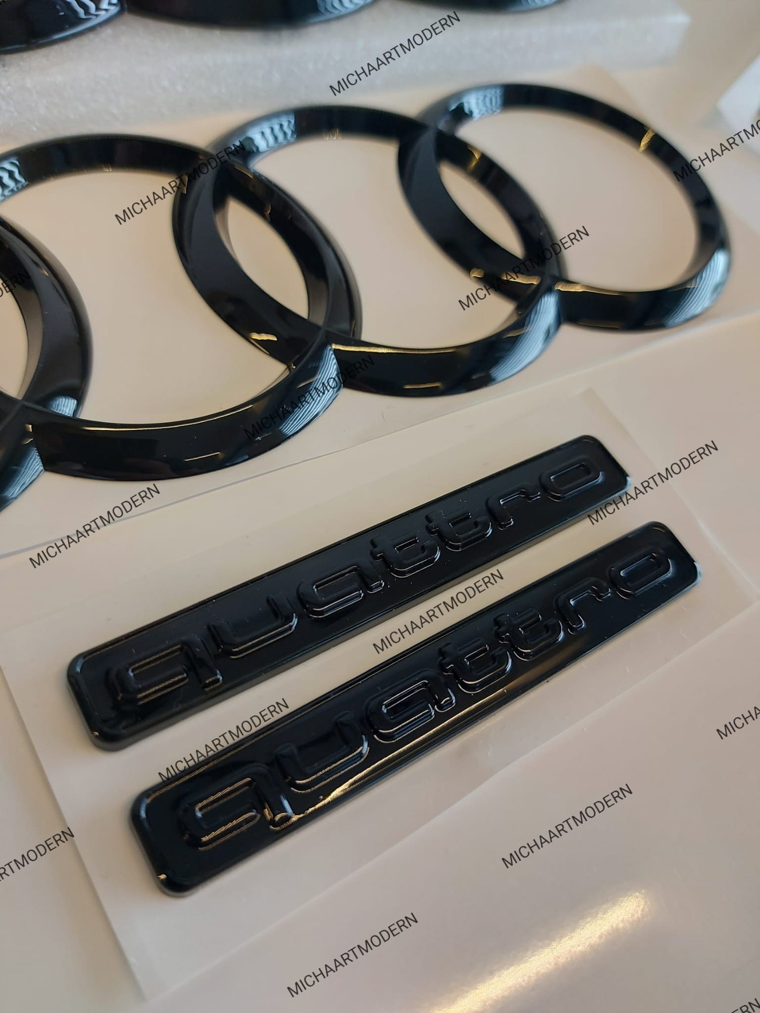 Audi Set Emblem, Gloss Black, 2x Rings + 2x Quattro, New in Foil ...
