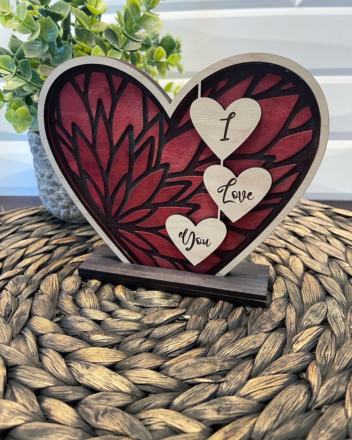 Heart Display Stand With Customizable Names — Digital File - Etsy