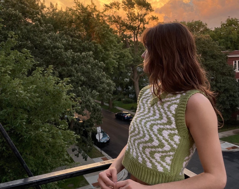 Wavy Sunday Vest Crochet Pattern - DIGITAL PATTERN, Intarsia Crochet ...