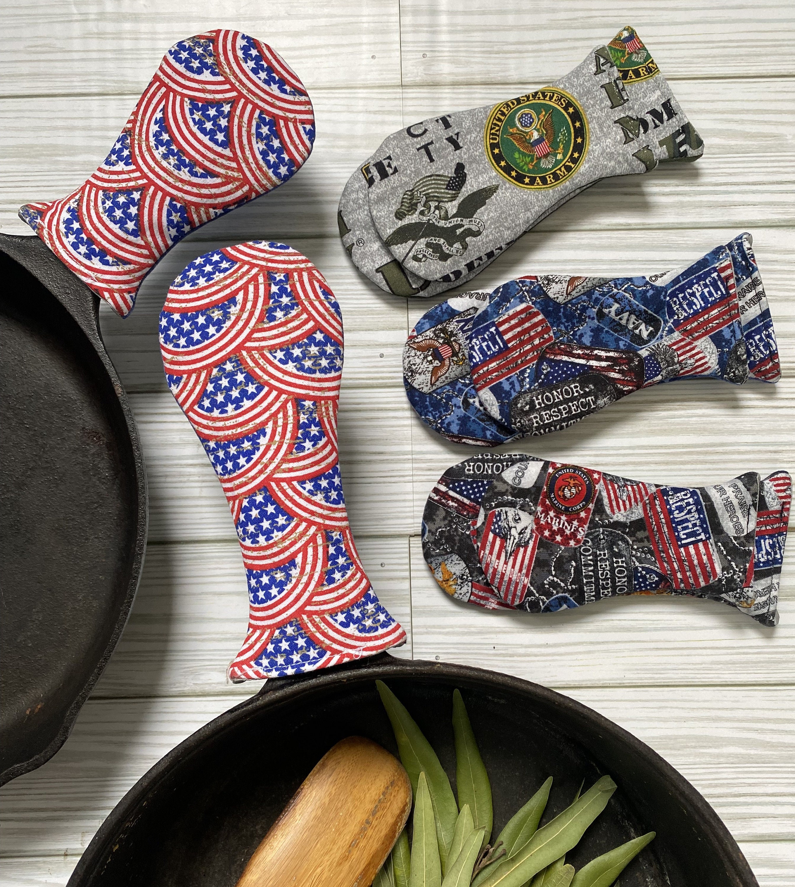 Fitted Skillet Handle Covers: Cast Iron Potholder Set - Etsy