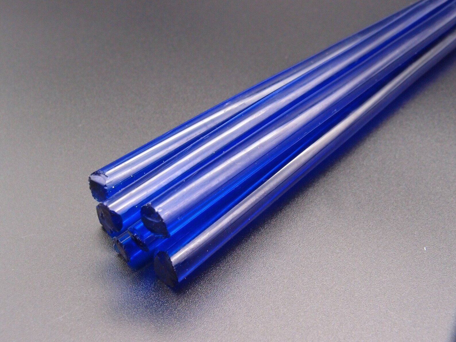 Satake Glass crystal rod S04 Medium Cobalt Blue 1/2 lb pack | Etsy