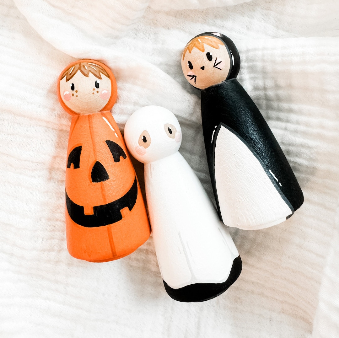 Halloween Peg Doll / Trick or Treat Peg Dolls / Peg Doll Set / - Etsy