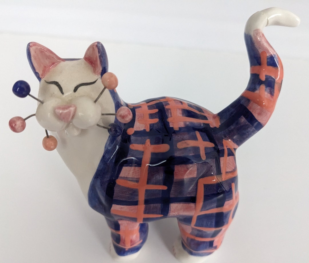 Amy Lacombe Whimsiclay Plaid Cat Vintage Whimsiclay Figurine Purple and ...