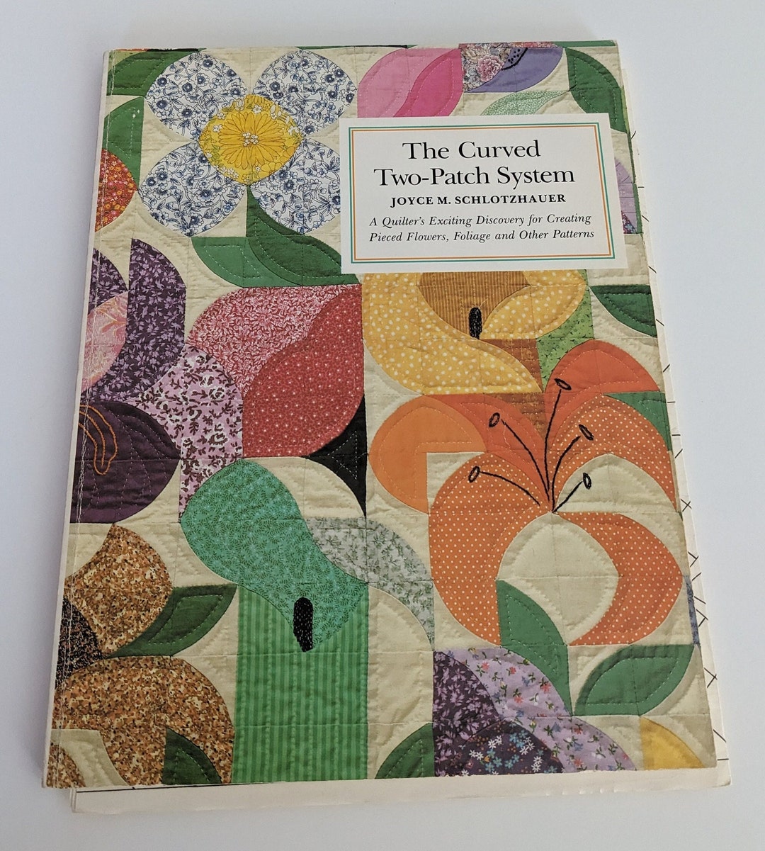 The Curved Two-patch System- Quilting Pieced Flowers- Curved Designs ...