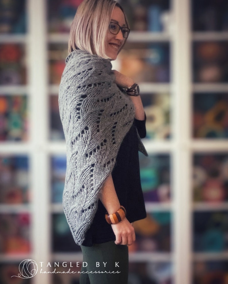 Flames Shawl Knitting Pattern, Triangular Shawl Digital Pattern, Chart and ENG Written ...