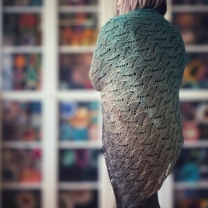 Flames Shawl Knitting Pattern, Triangular Shawl Digital Pattern, Chart and ENG Written ...