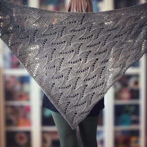 Flames Shawl Knitting Pattern, Triangular Shawl Digital Pattern, Chart ...