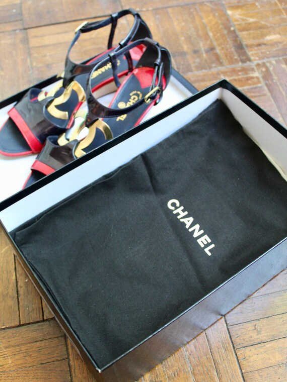 Chanel Navy and Red Wedge Sandals - Gem