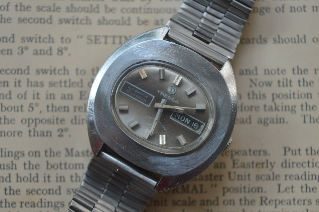 Vintage Tressa Automatic Watch With Stainless Steel Bracelet - Etsy
