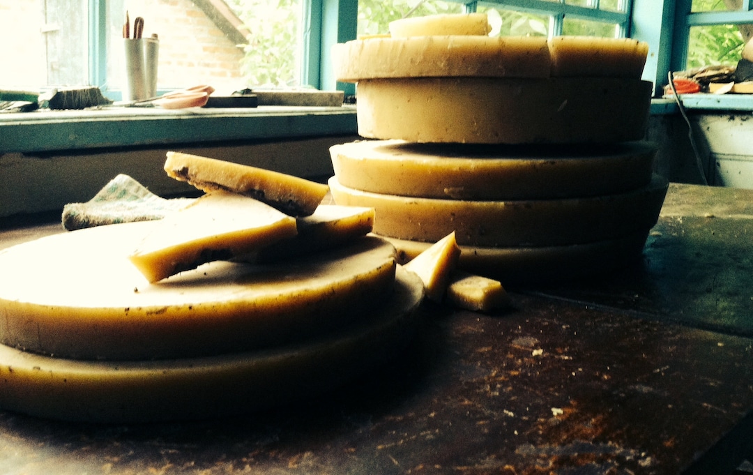 100% Pure Beeswax Raw Wax From Bees Natural Organic Beeswax for Candle ...