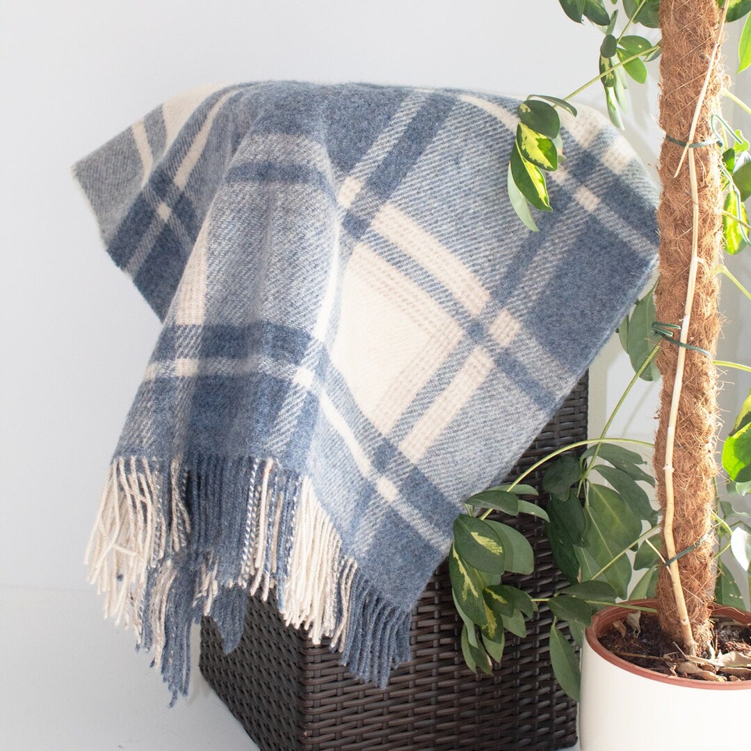 Blue & Cream Check Large Wool Blanket - Etsy Canada