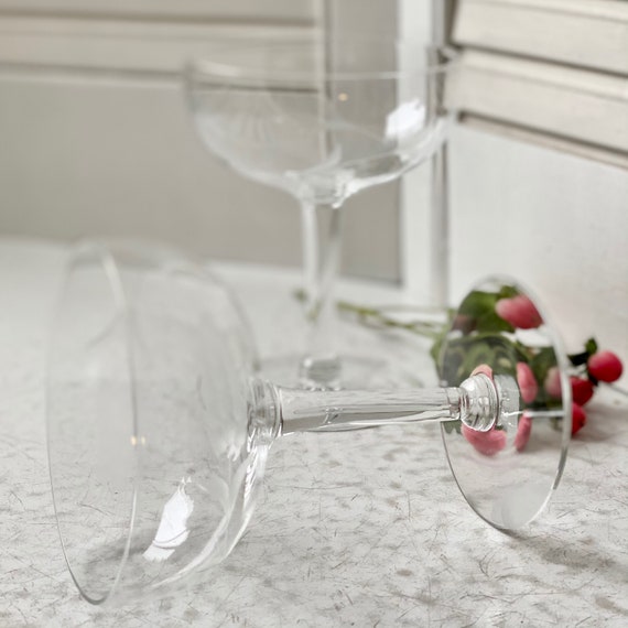 Retro champagne glasses store