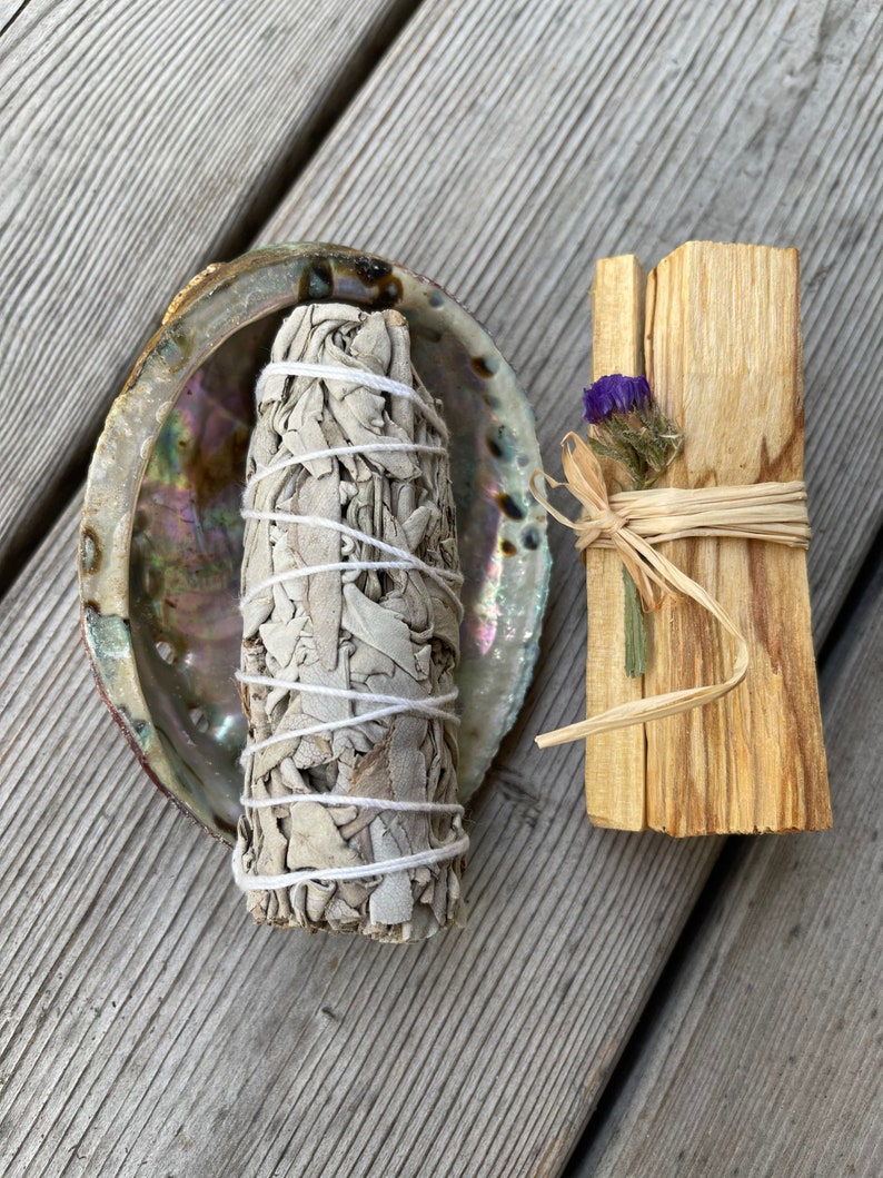 White Sage Smudge Kit – Palo Santo, Abalone Shell, Ritual Cleansing - Etsy