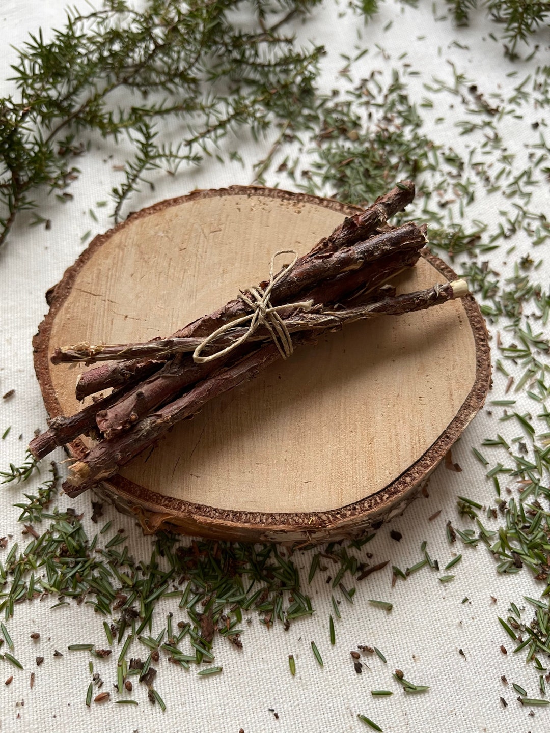 Juniper Smudging Sticks - Holy Wood - Juniper Incence Smudging 10g ...
