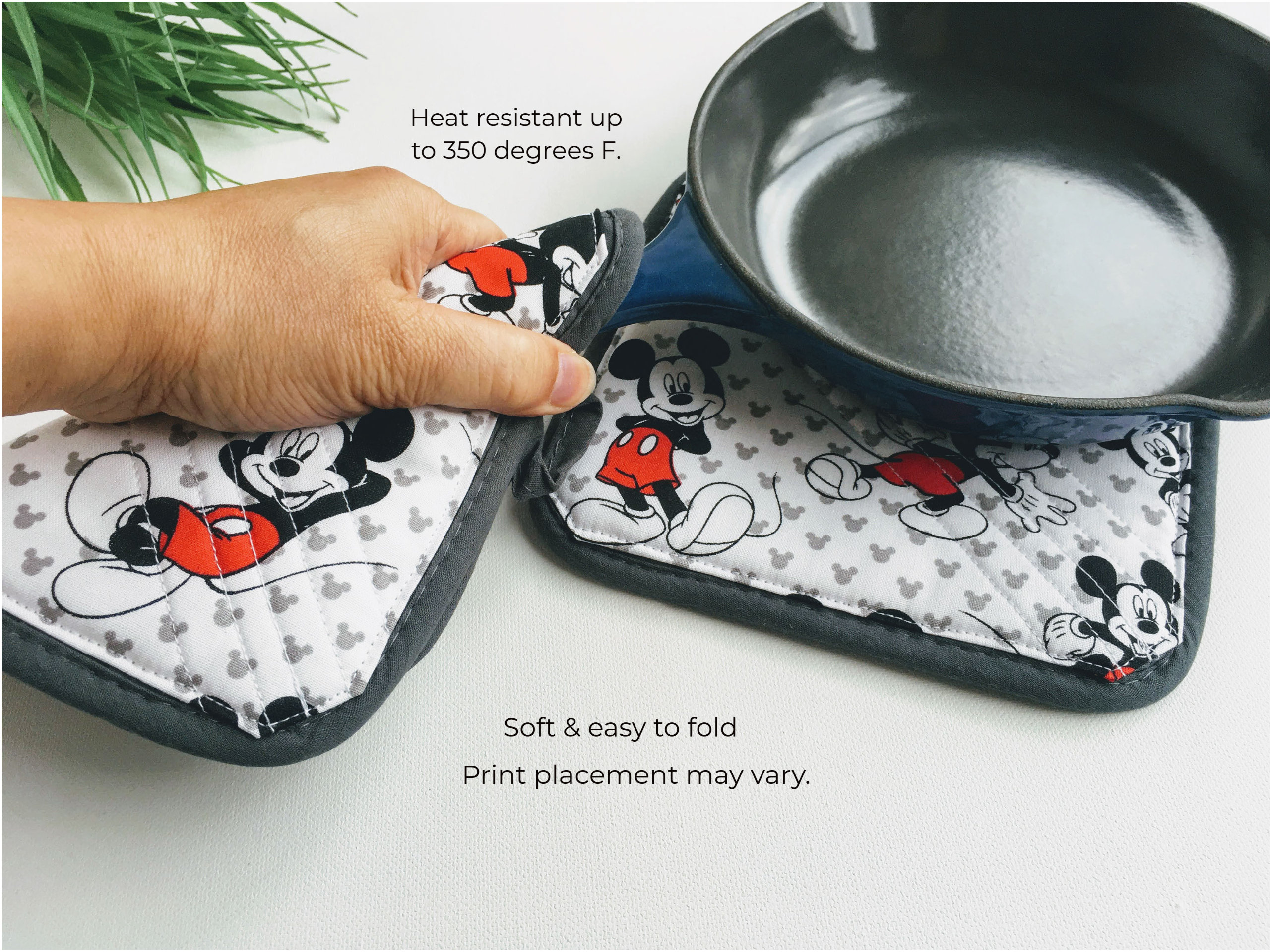 Funny Novelty Sock Monkeys. Oven Mitts and Potholders Gift Set ...