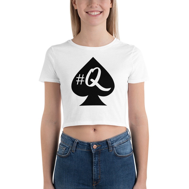 Queen Of Spades Crop Tee Hotwife Queen Of Spades Tee Bbc Crop Top