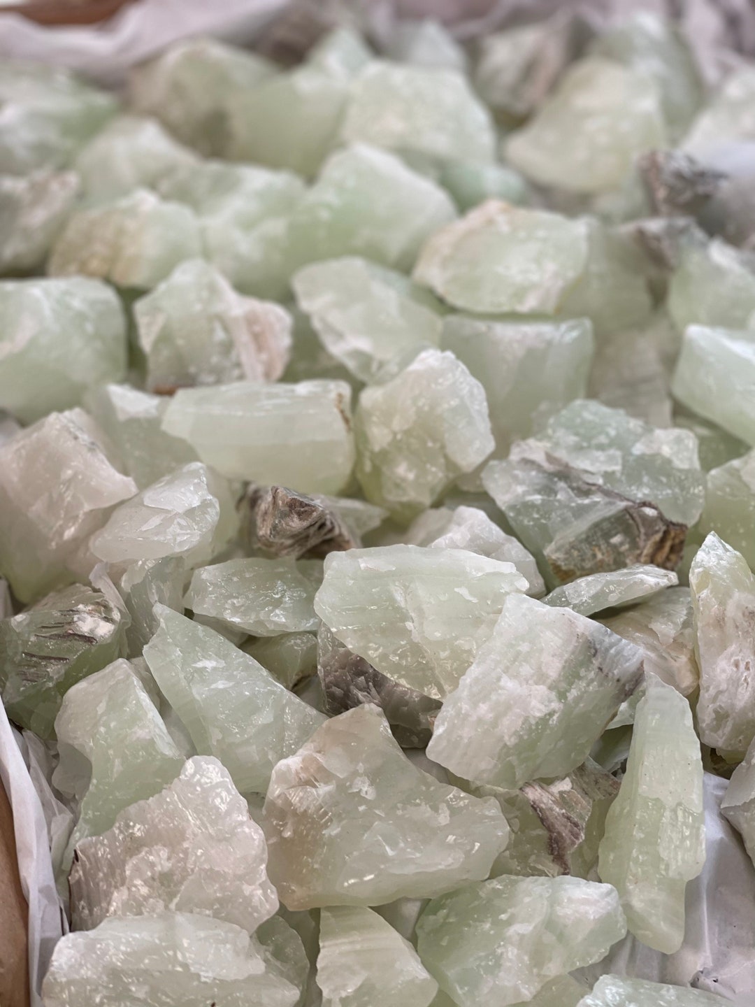 ROUGH GREEN CALCITE Premium Grade... Raw Green Calcite Premium Grade - Etsy