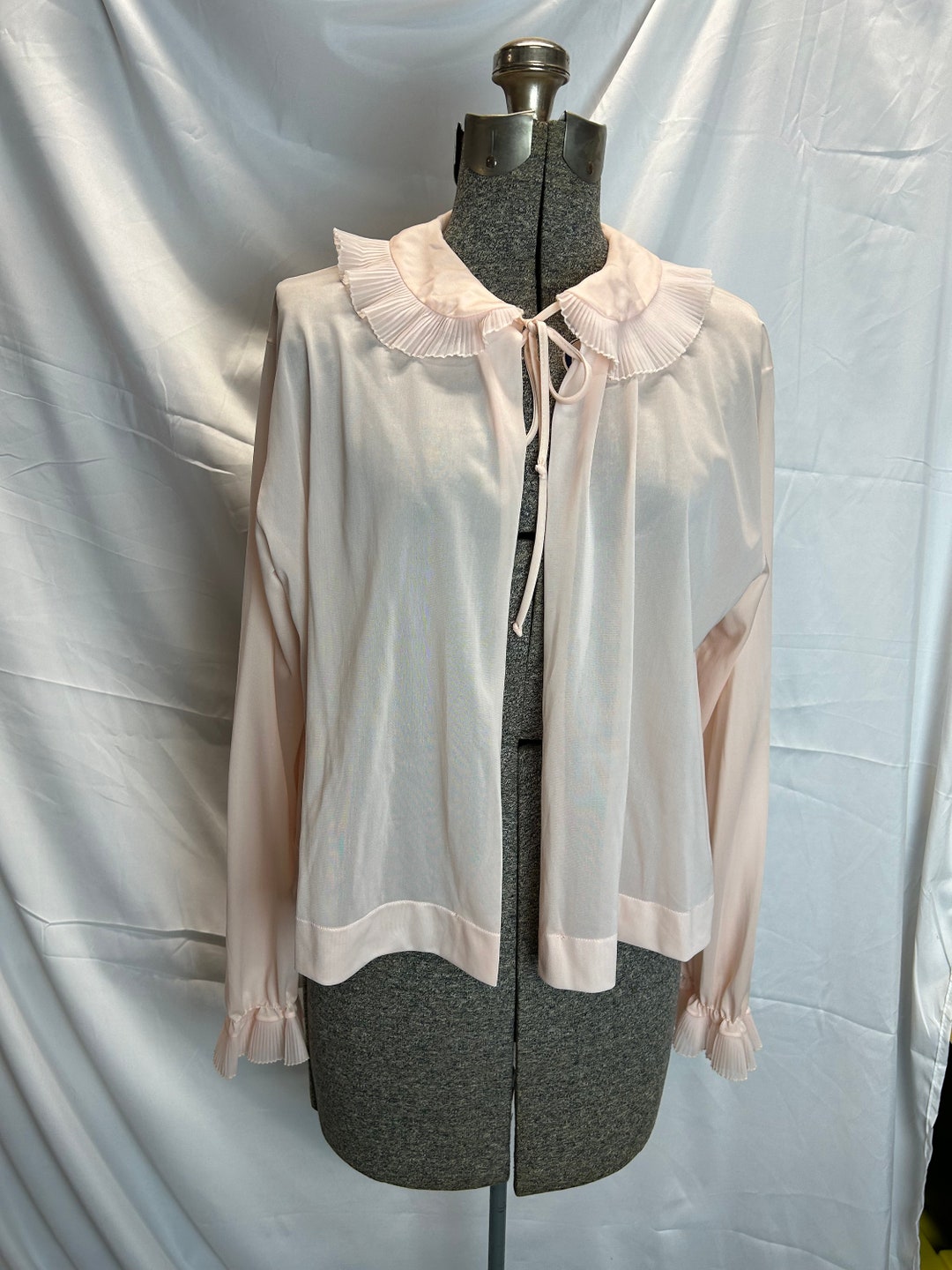Vintage Pale Pink Ruffle Neck Bed Jacket Long Sleeve - Etsy