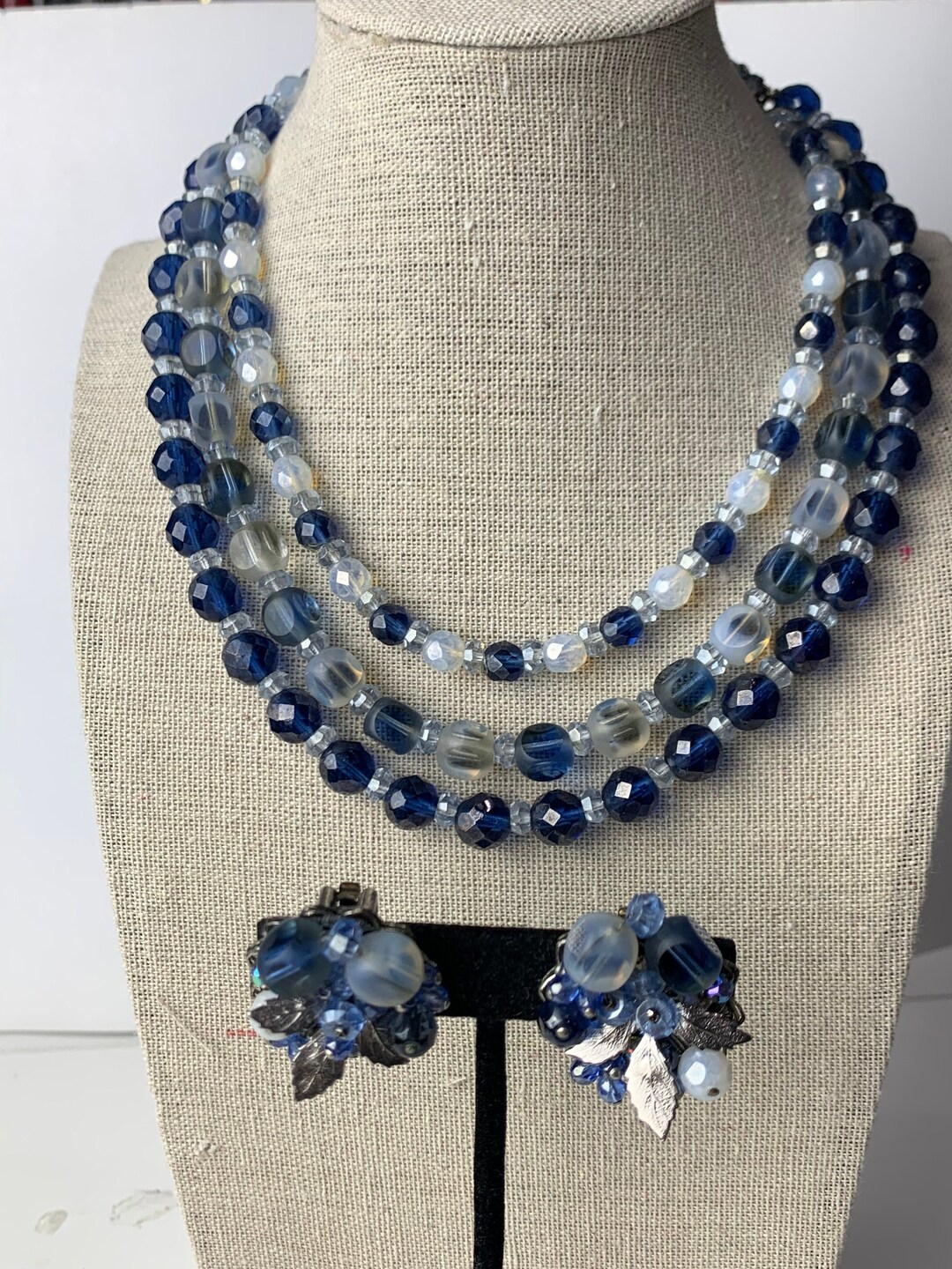 Vintage Alice Caviness Blue and White Glass Beaded Triple Strand ...