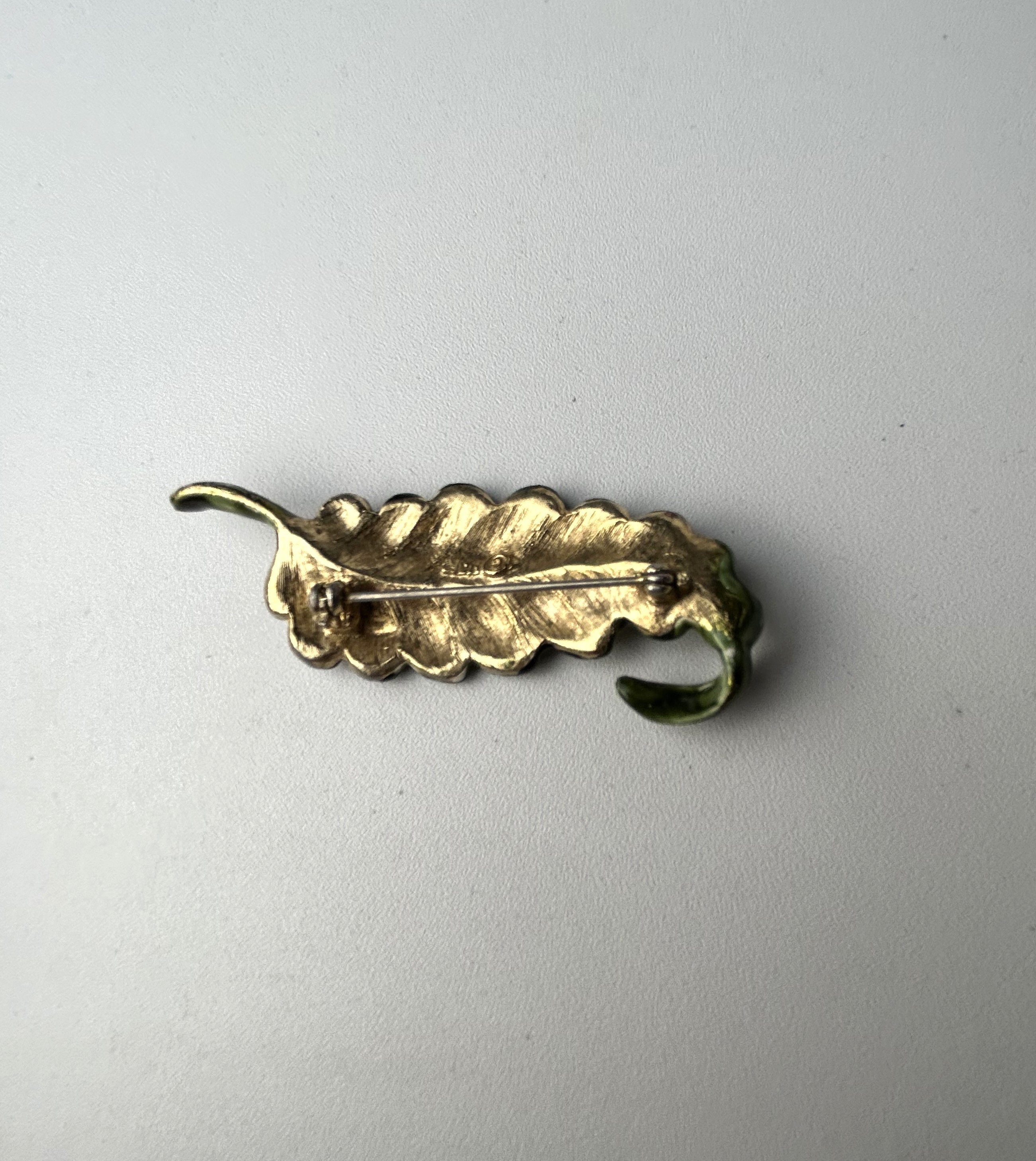 Vintage HAR Green Enamel Leaf Brooch - Etsy
