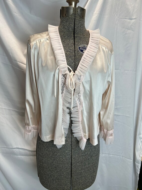 Vintage Jolie Two Pale Pink Ruffled Bed Jacket Long S… - Gem