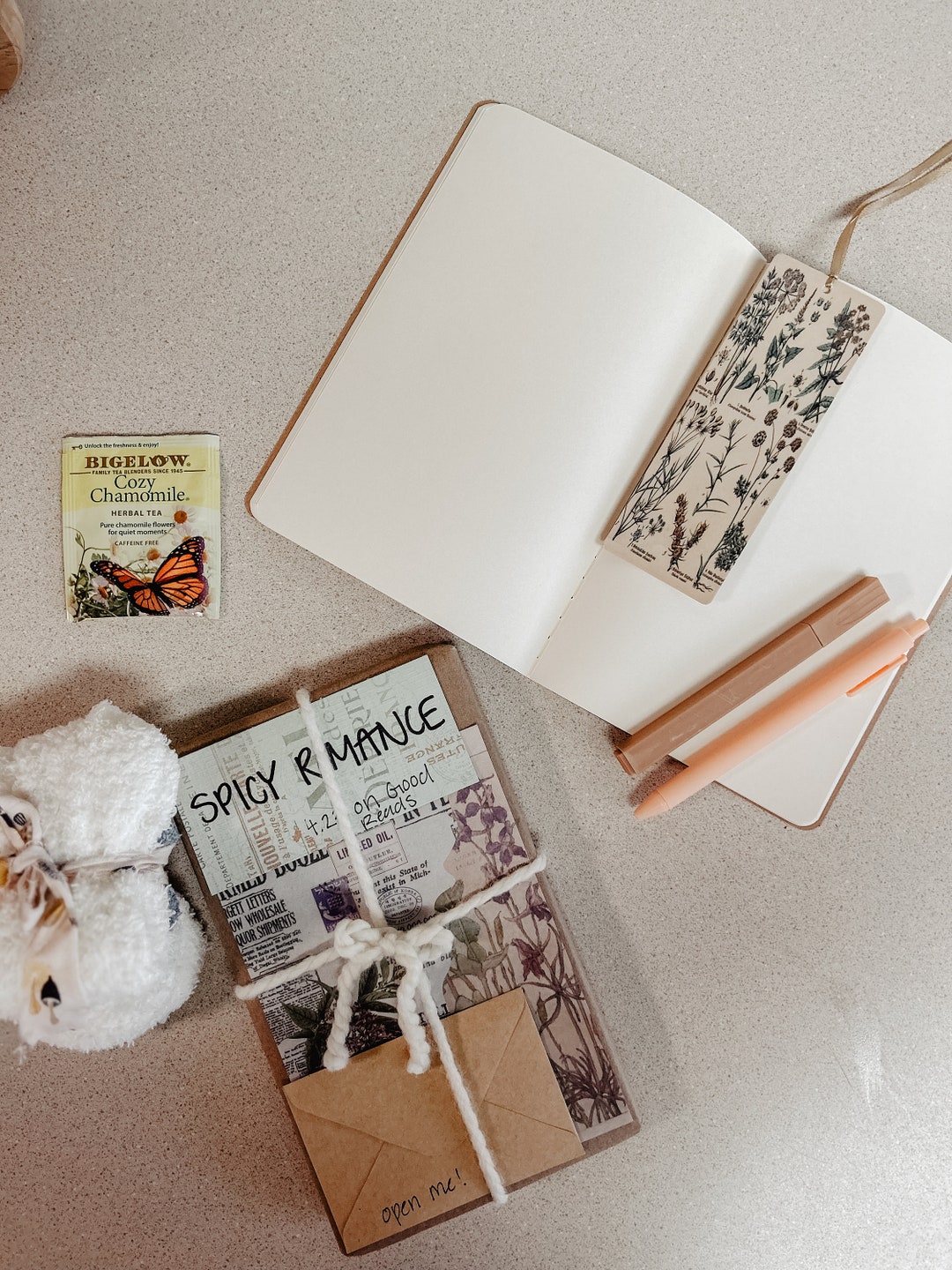 Book Lovers Box, Blind Date With a Book, Wrapped Book, Surprise Book - Etsy