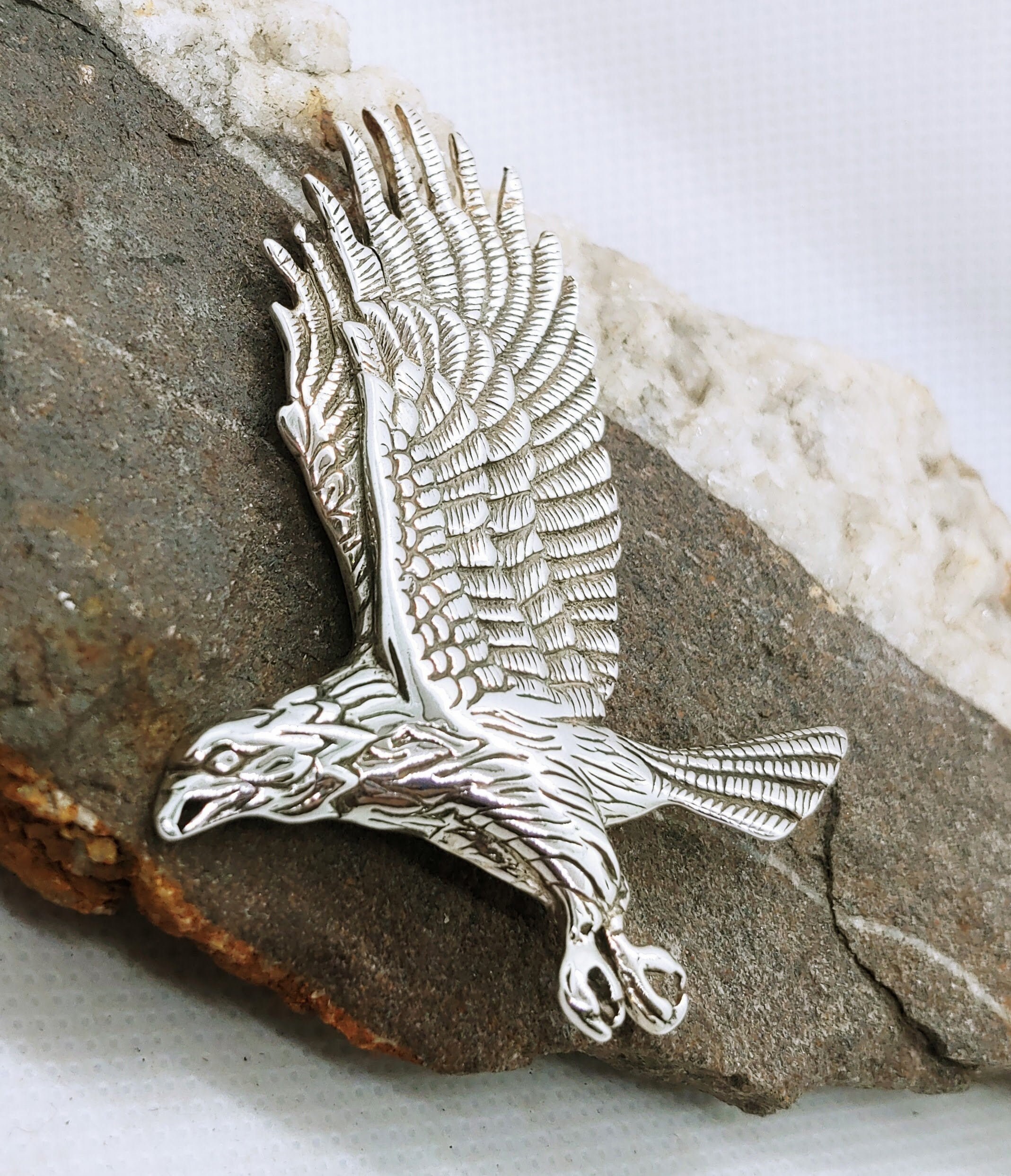 Navajo Cast Sterling Silver Eagle Pin - Etsy España