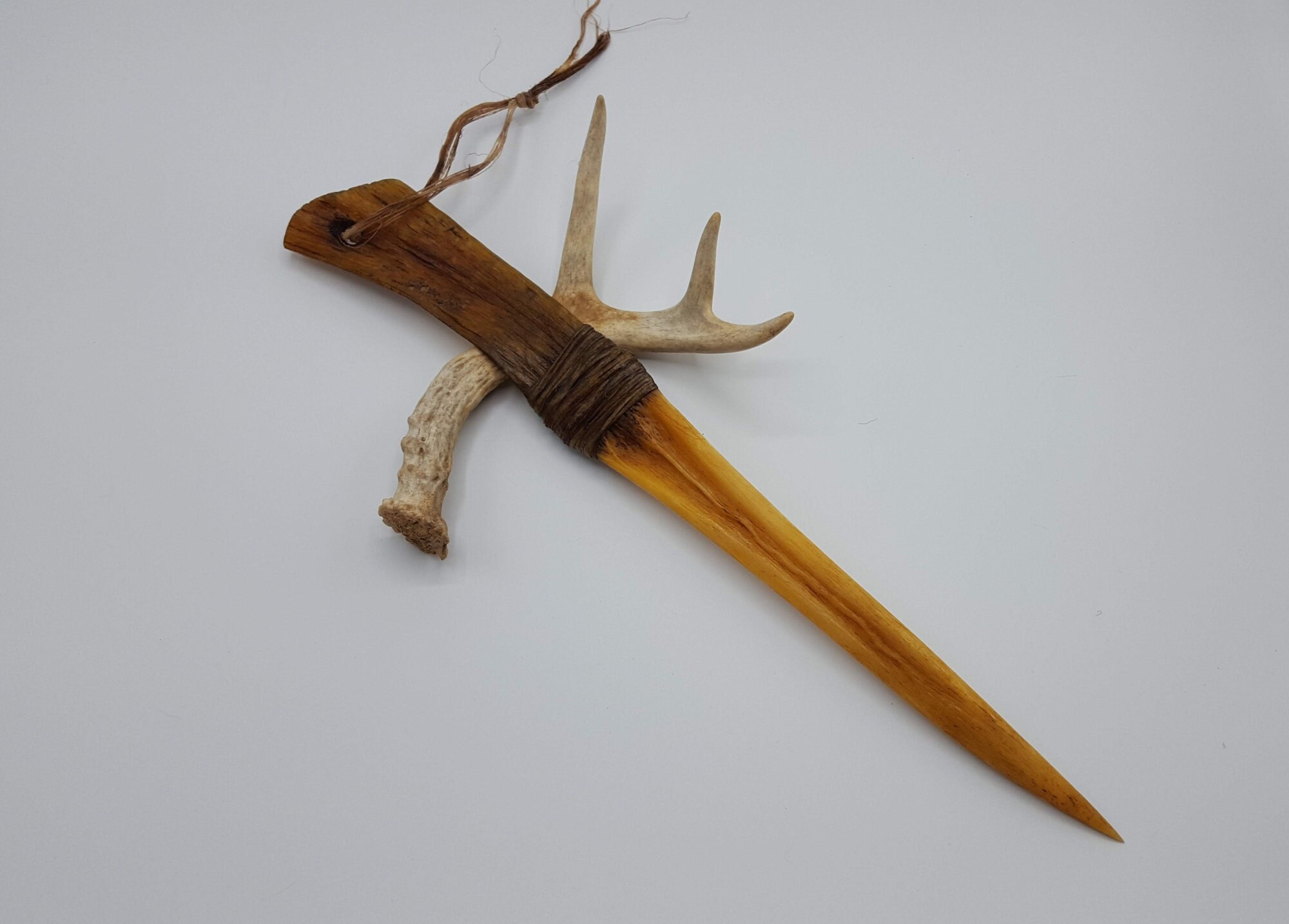 Antiqued Bone and Tendon Native American Knife by Blackwolf | Etsy