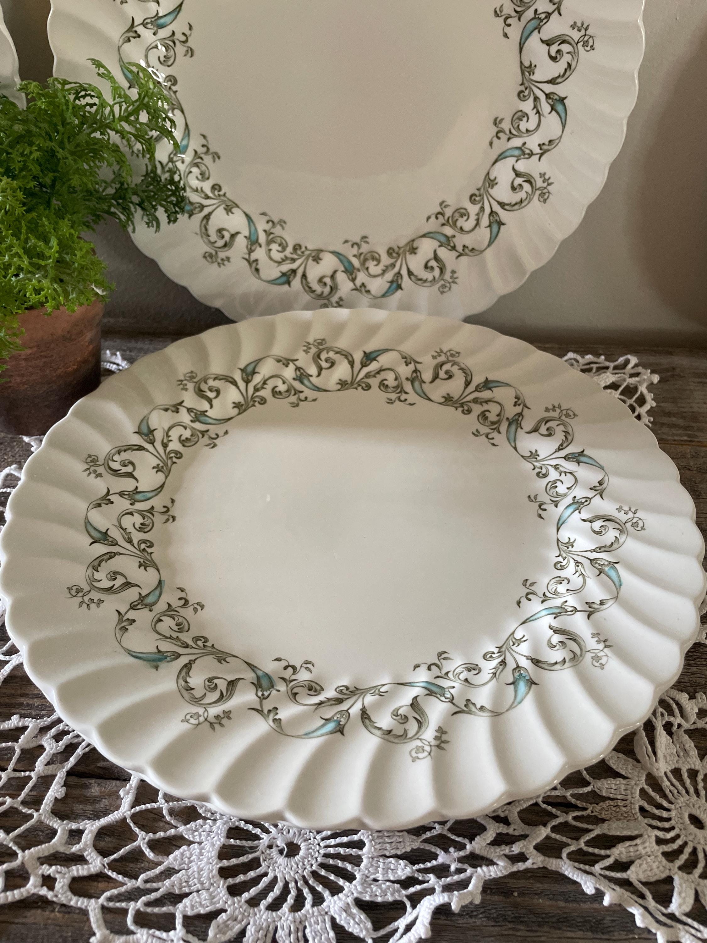 Vintage England Ironstone 10” Dinner Plates. Cottage Farmhouse Style ...