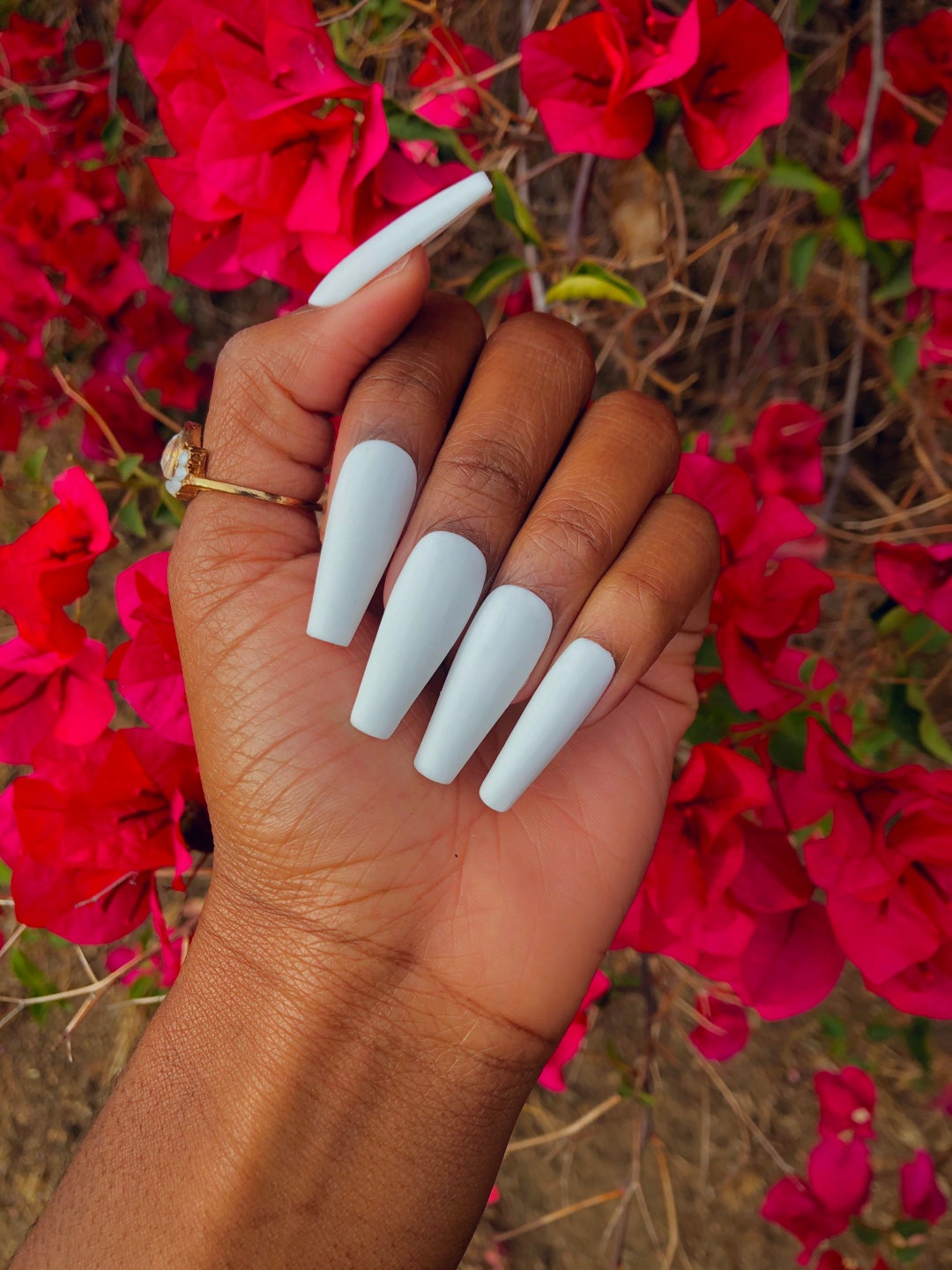 Snow White- Press on Nails - Etsy