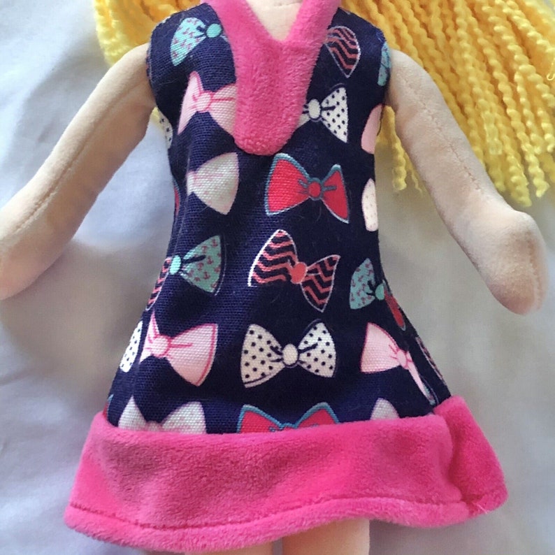 The Preppy Pelican Plush Abby Doll Blonde Hair Bow Tie Party Dress 17 ...