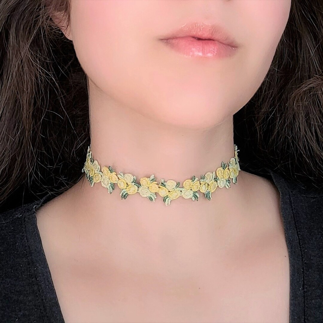Yellow Flower Necklace, Whimsical Lace Choker, Pastel Yellow Rose Vine ...