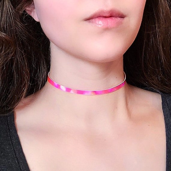 Hot chokers store