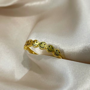 Gold Smile Ring, Smily Face Ring, Dainty Stackable Band, Smily Band - Etsy