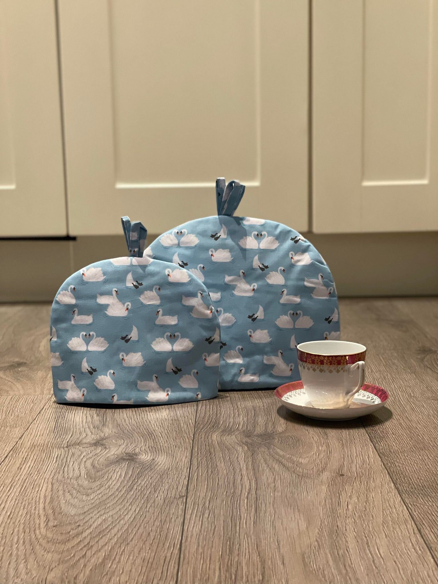 TEA COSY Teapot Cover for a Cottage Retro Kitchen Blue White Swan - Etsy