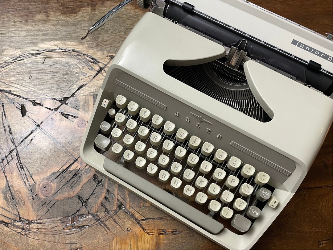 1963 Adler Junior 3 Portable Typewriter - Etsy