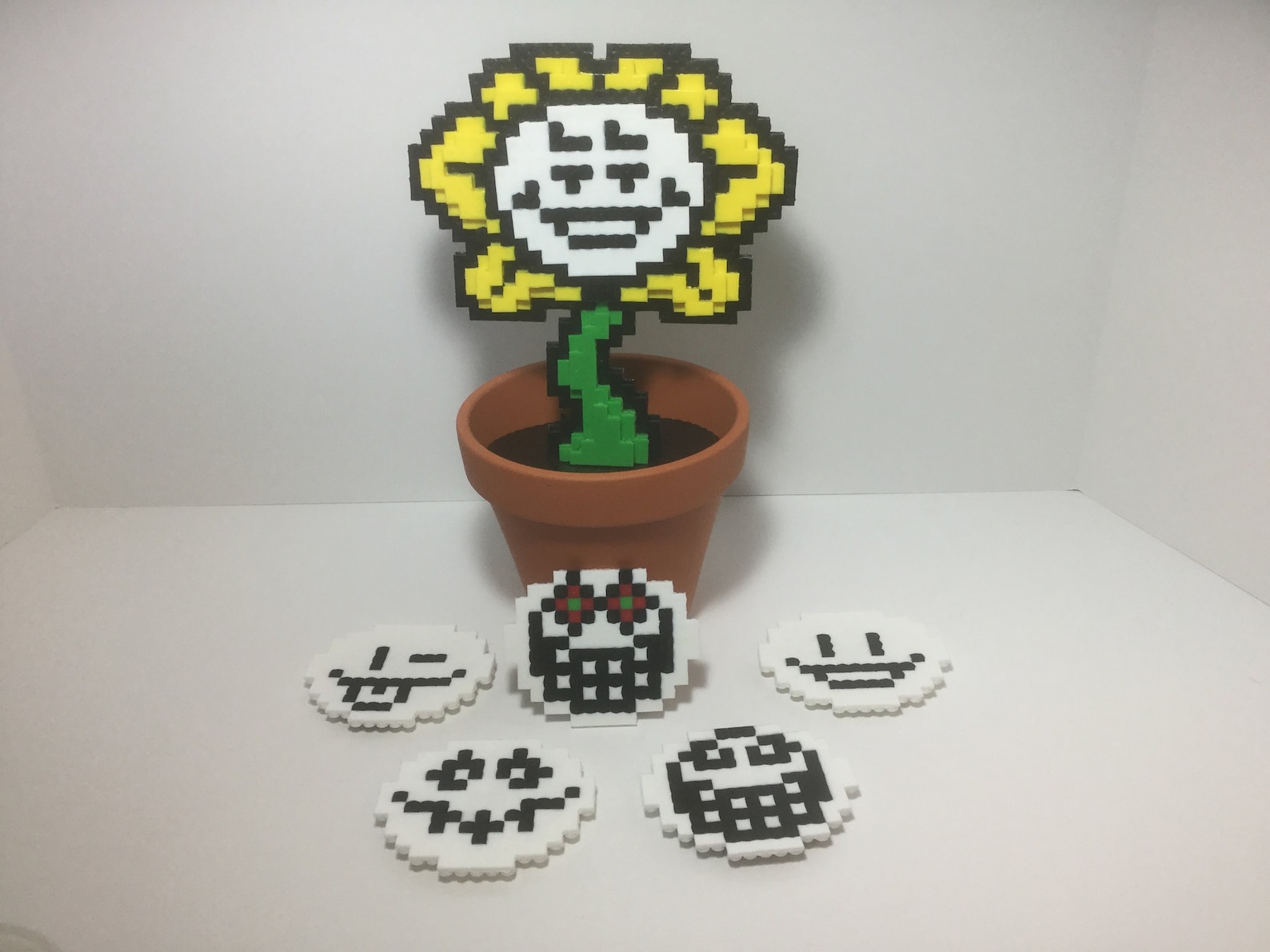 Flowey 3D Potted Plant with 6 faces Undertale Deltarune | Etsy