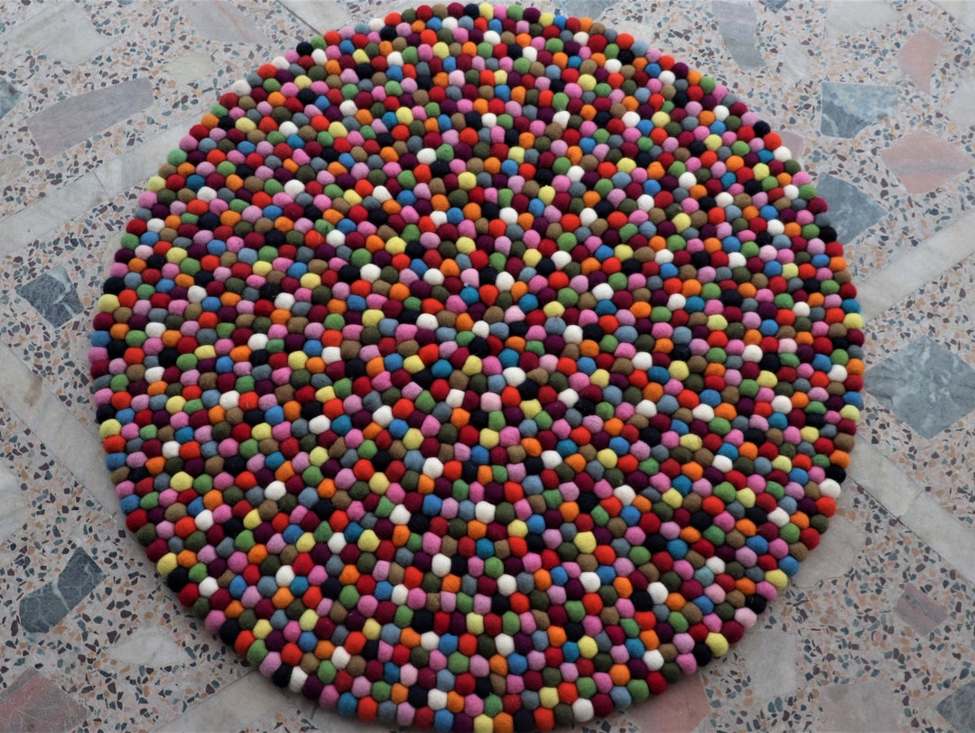 90-300 Cm Multi-colored Wool Felt Ball Rug, 100% Woolen and Handmade ...