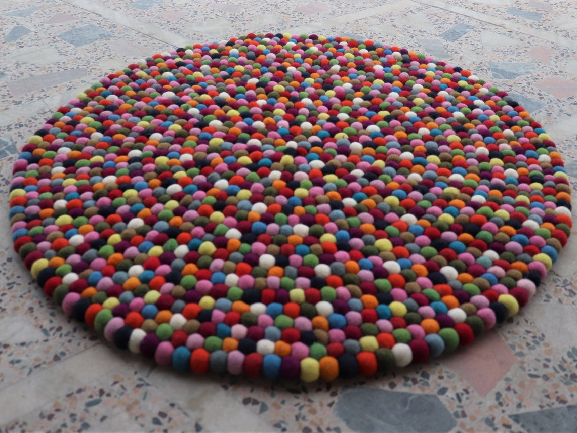 90-300 Cm Multi-colored Wool Felt Ball Rug, 100% Woolen and Handmade ...