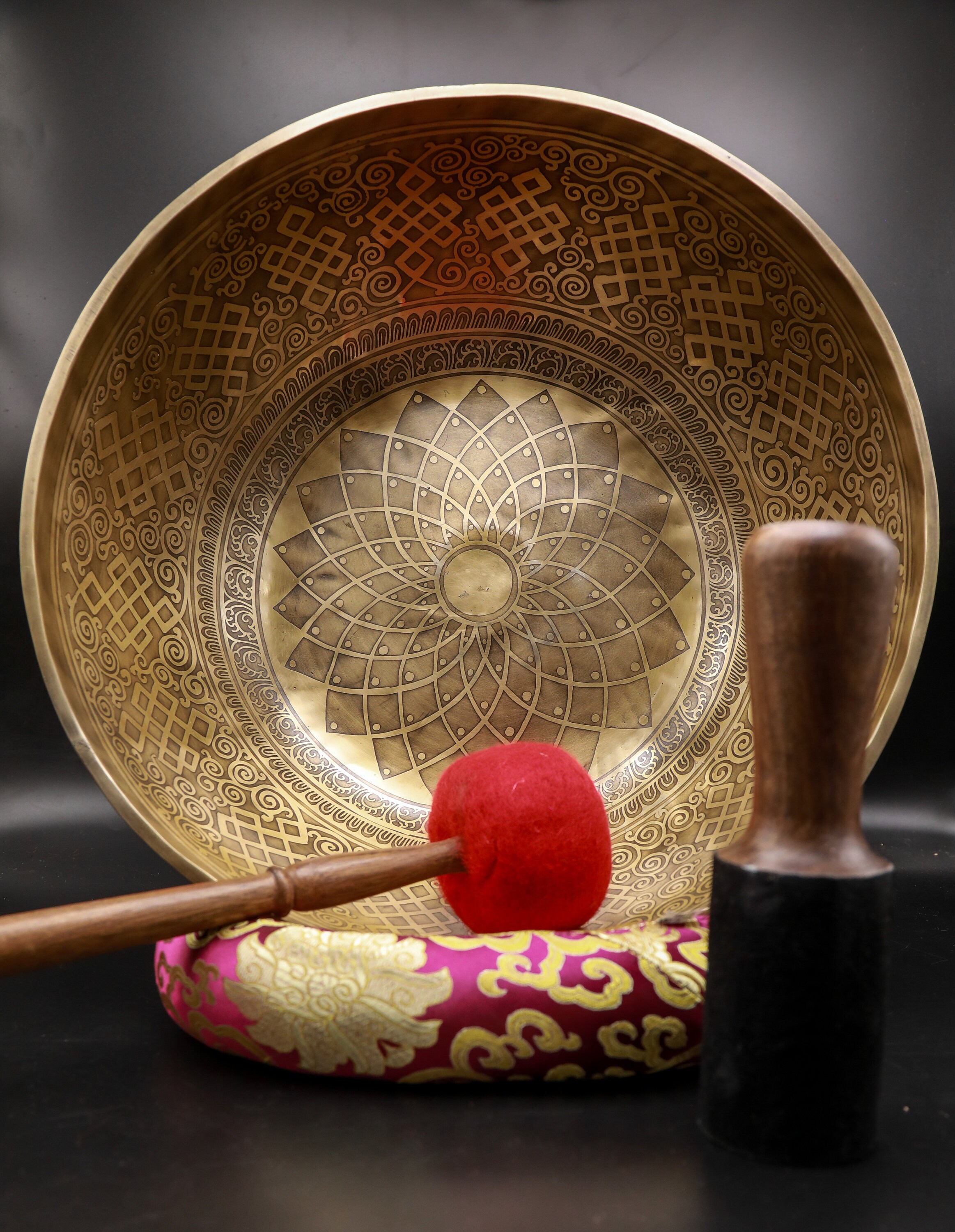 15 Inches Gorgeous Tibetan Singing Bowl Comes With Striker, Mallet ...
