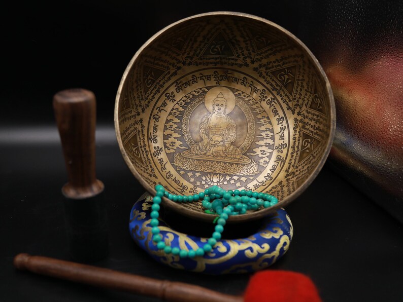 10 Inches Lord Buddha Engraved Singing Bowl, Handmade Tibetan Singing ...