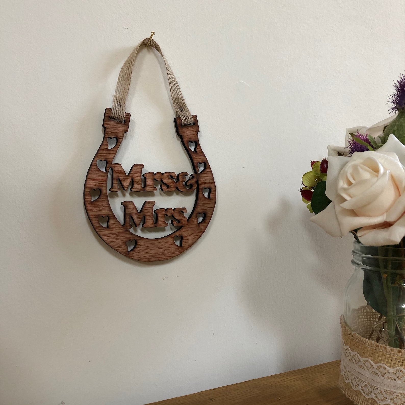 Herradura de madera Mrs & Mrs - Etsy España