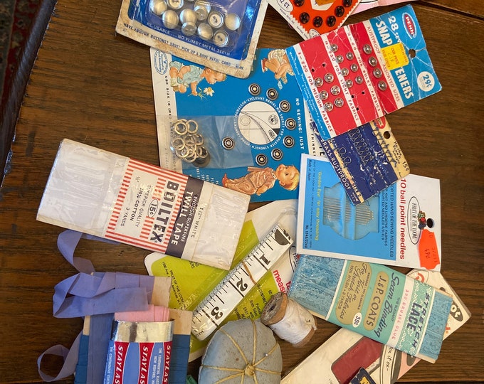 Fun Grab Bag of Vintage Sewing Notions Many Unopened - Etsy
