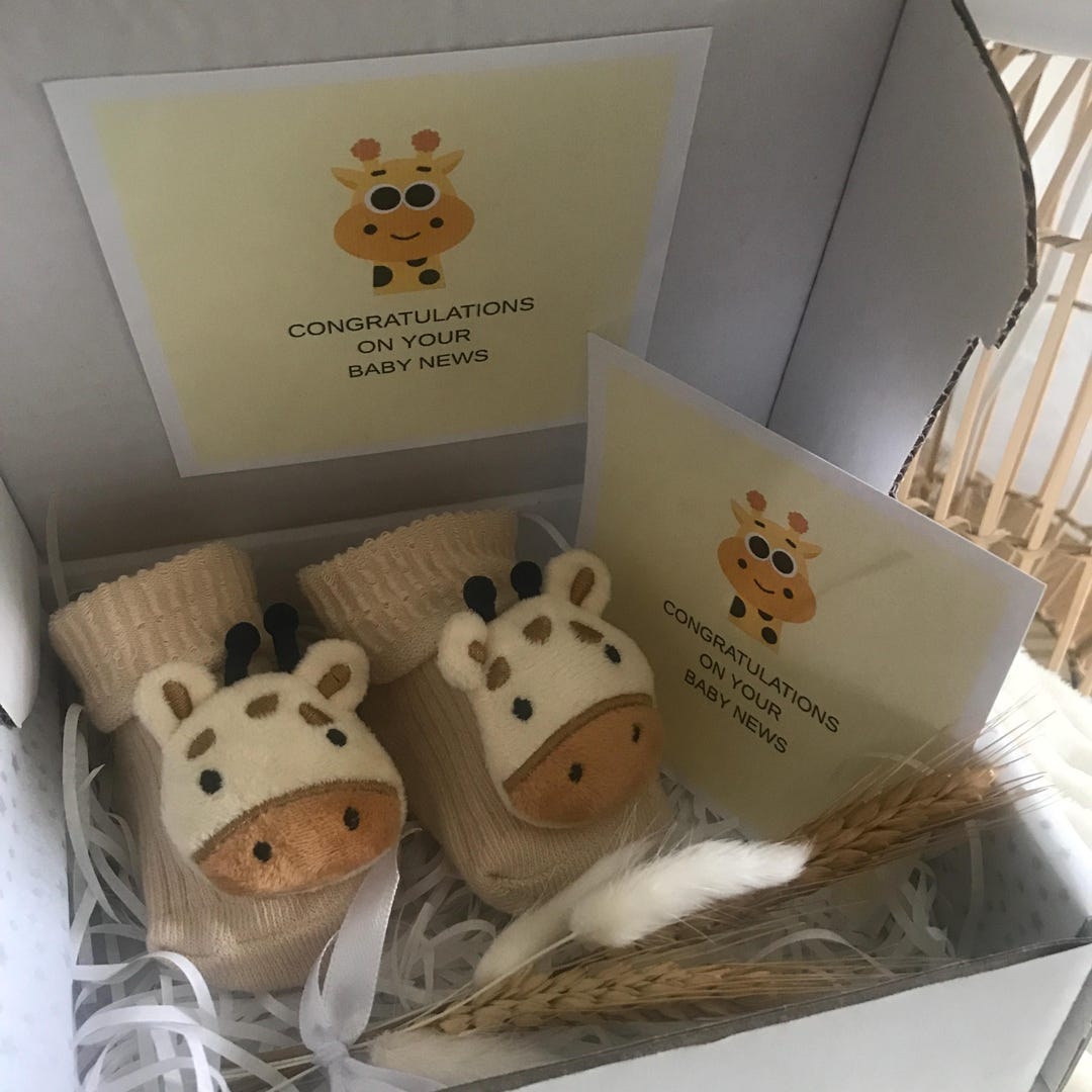 Giraffe Baby Booties Gift Set With Dried Flowers, Pregnancy ...