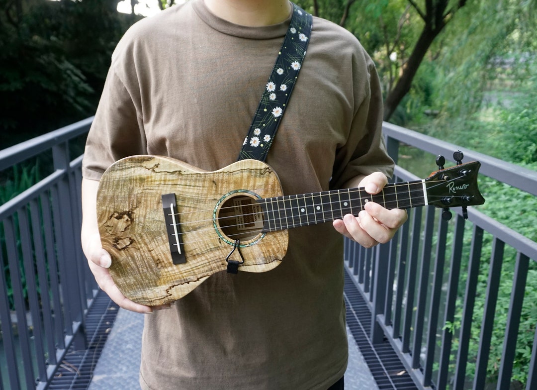 White Daisy Floral Clip-on Ukulele Hook Strap No Button, No Drill ...