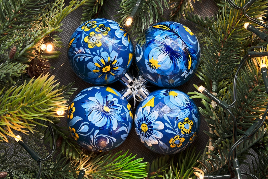 Ukrainian Christmas Ornaments Set , Baubles Ornaments With Petrykivka ...