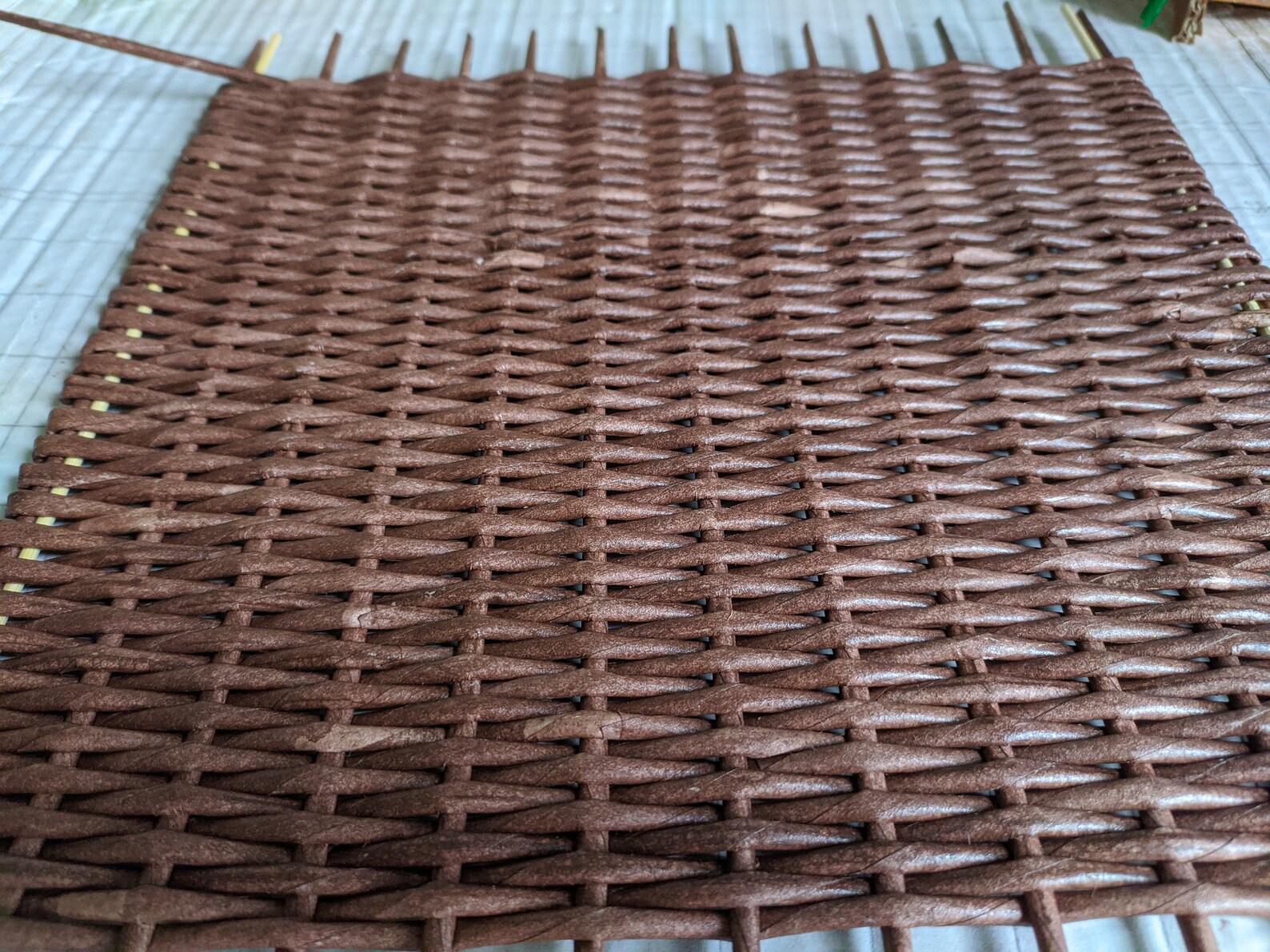 Machine for Weaving Rattan, Paper, Jute. Machine for Weaving Baskets ...